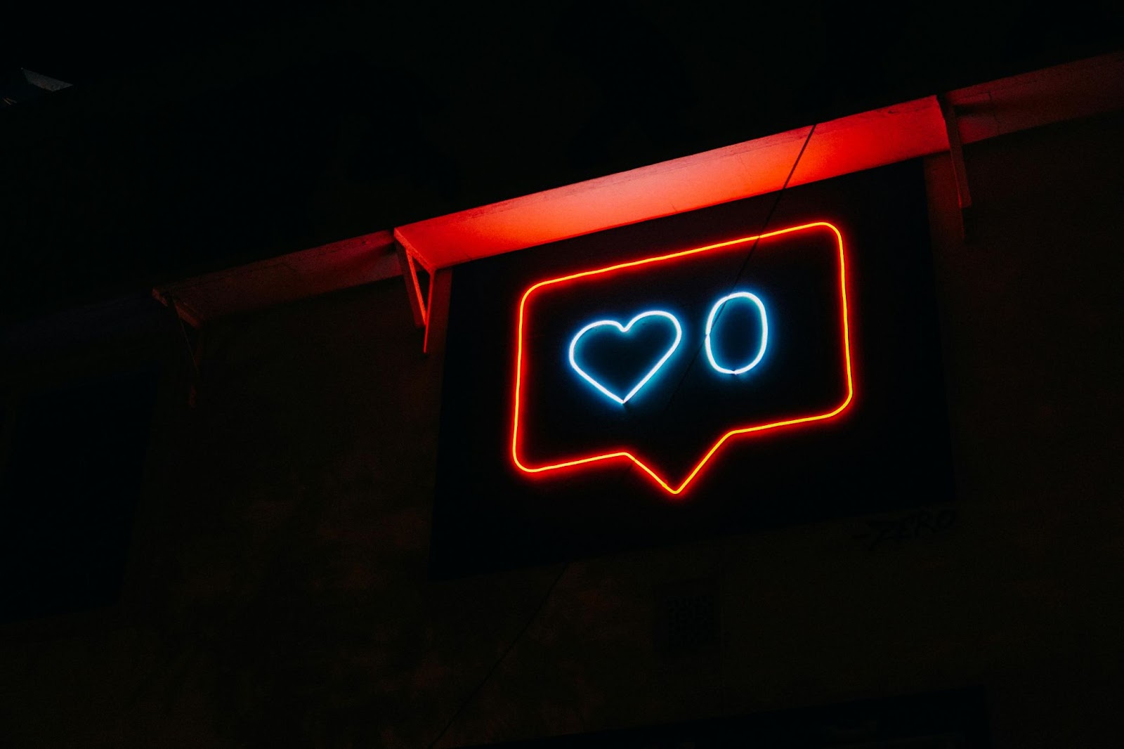 How to Track Someone on Instagram? uMobix Guide